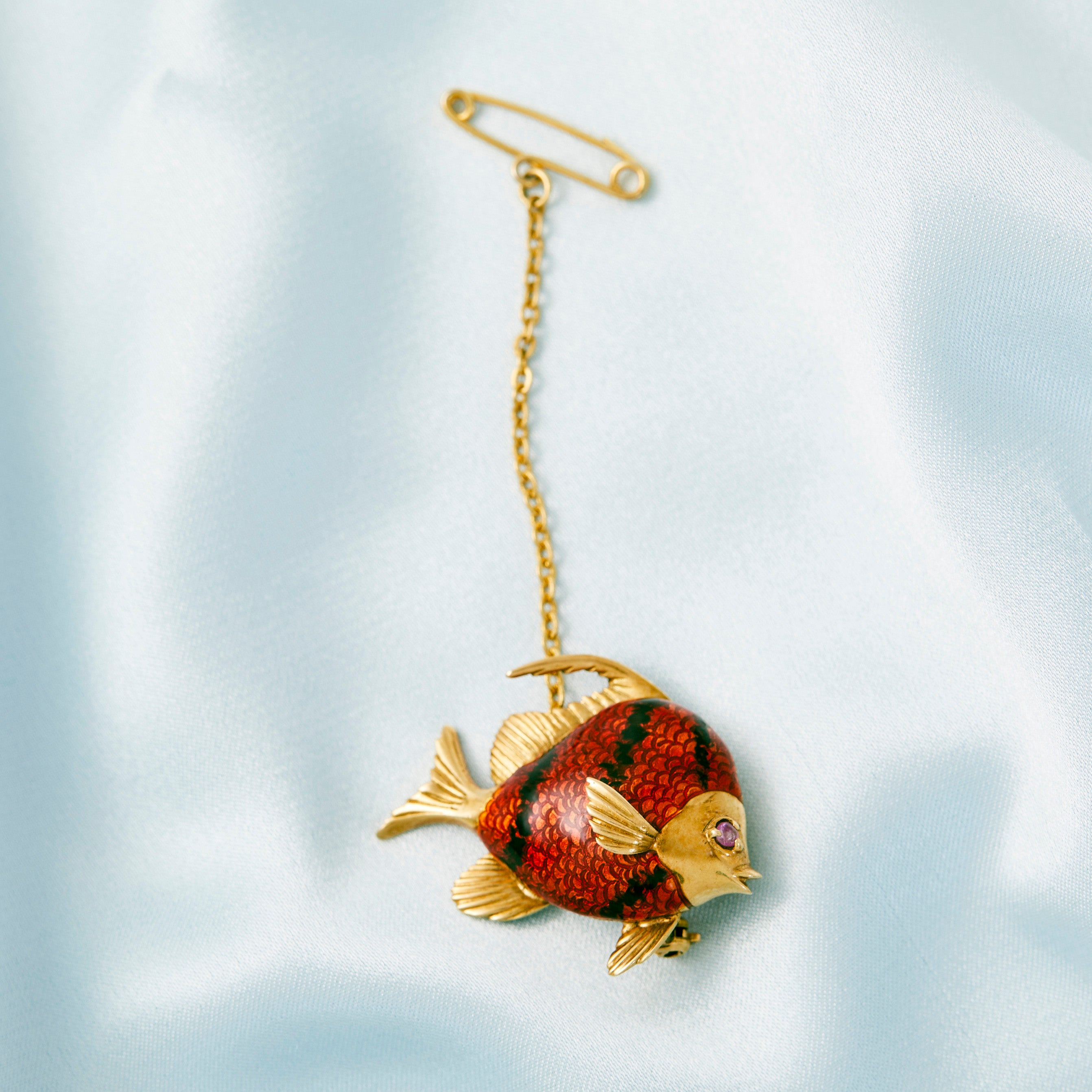 Vintage Italian 18ct Gold Enameled Angel Fish Brooch – frenchjewelbox