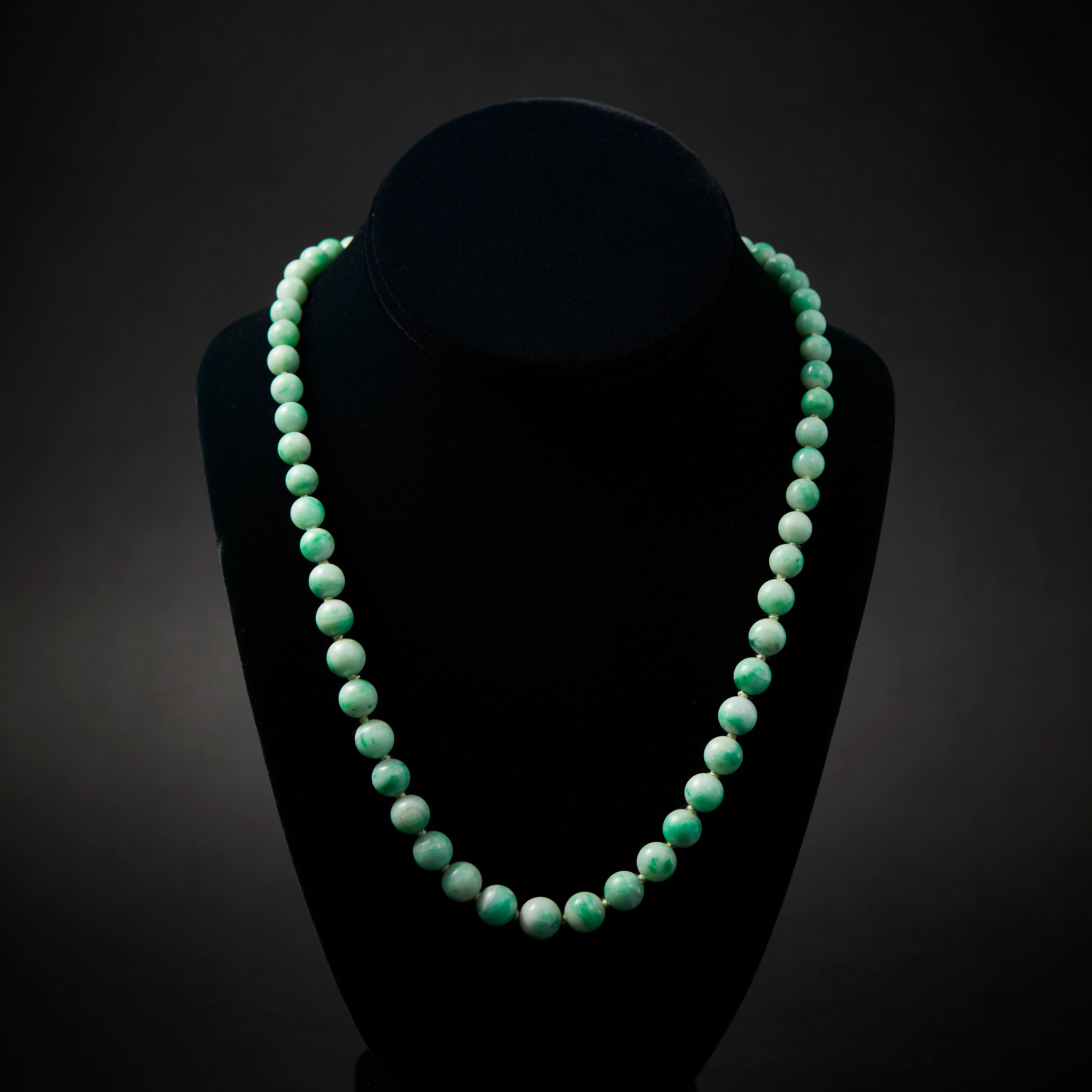 Vintage Strand 'Moss in Snow' Jade Beads – frenchjewelbox